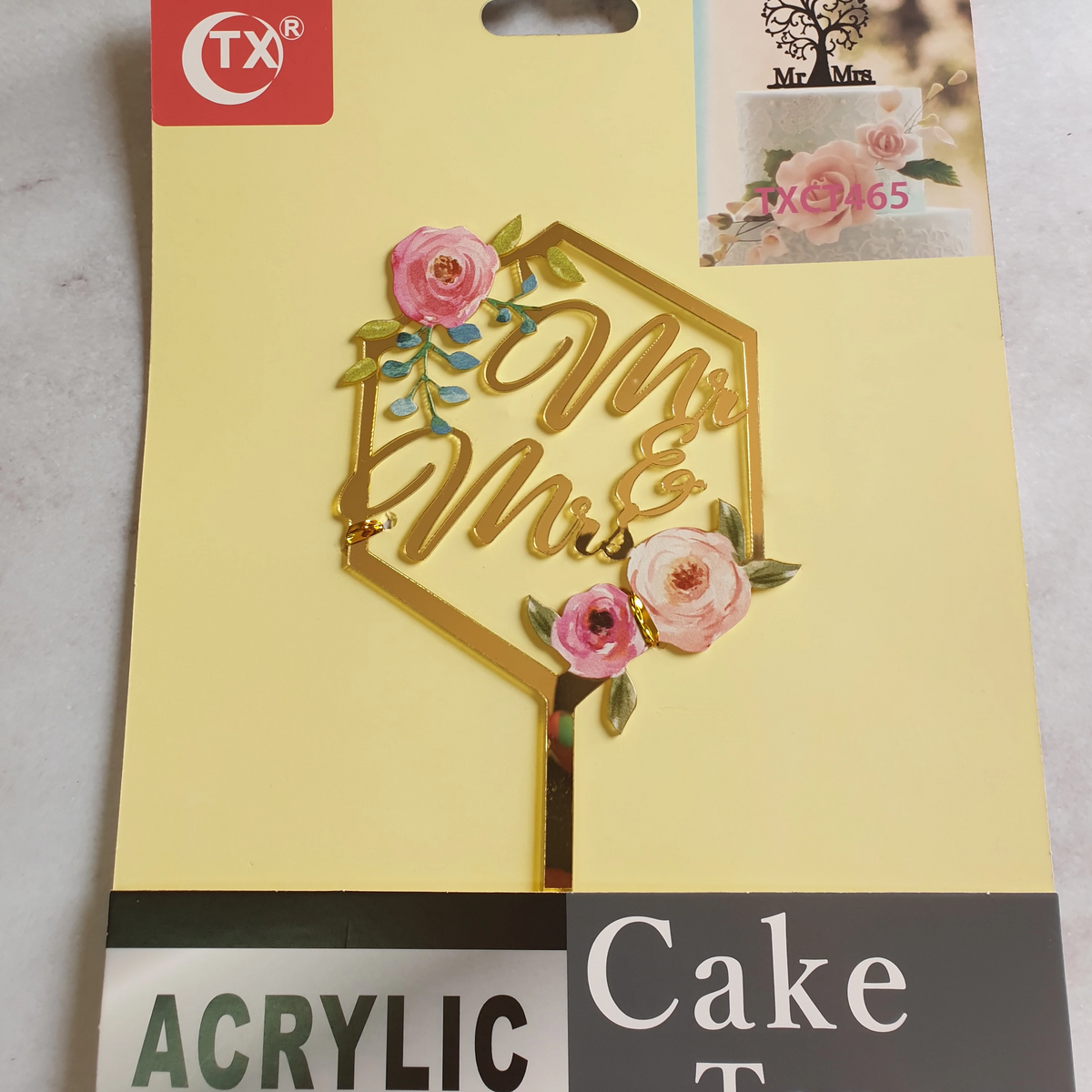 Nr3 Acrylic Cake Topper Mr & Mrs Gold – Lamay